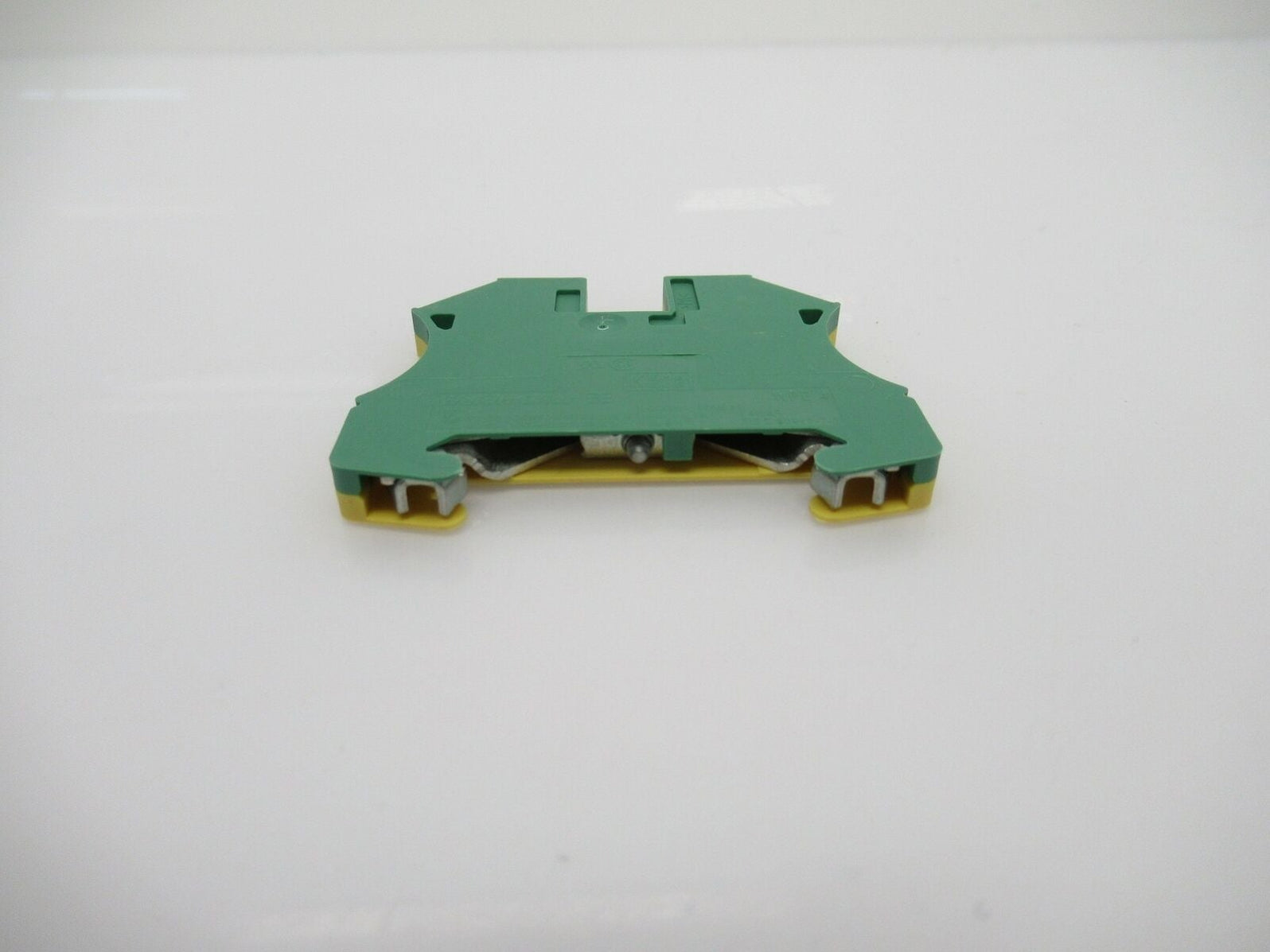 Weidmuller WPE4 1010100000 DIN Rail Mount Terminal Block, AWG 26/10 ...