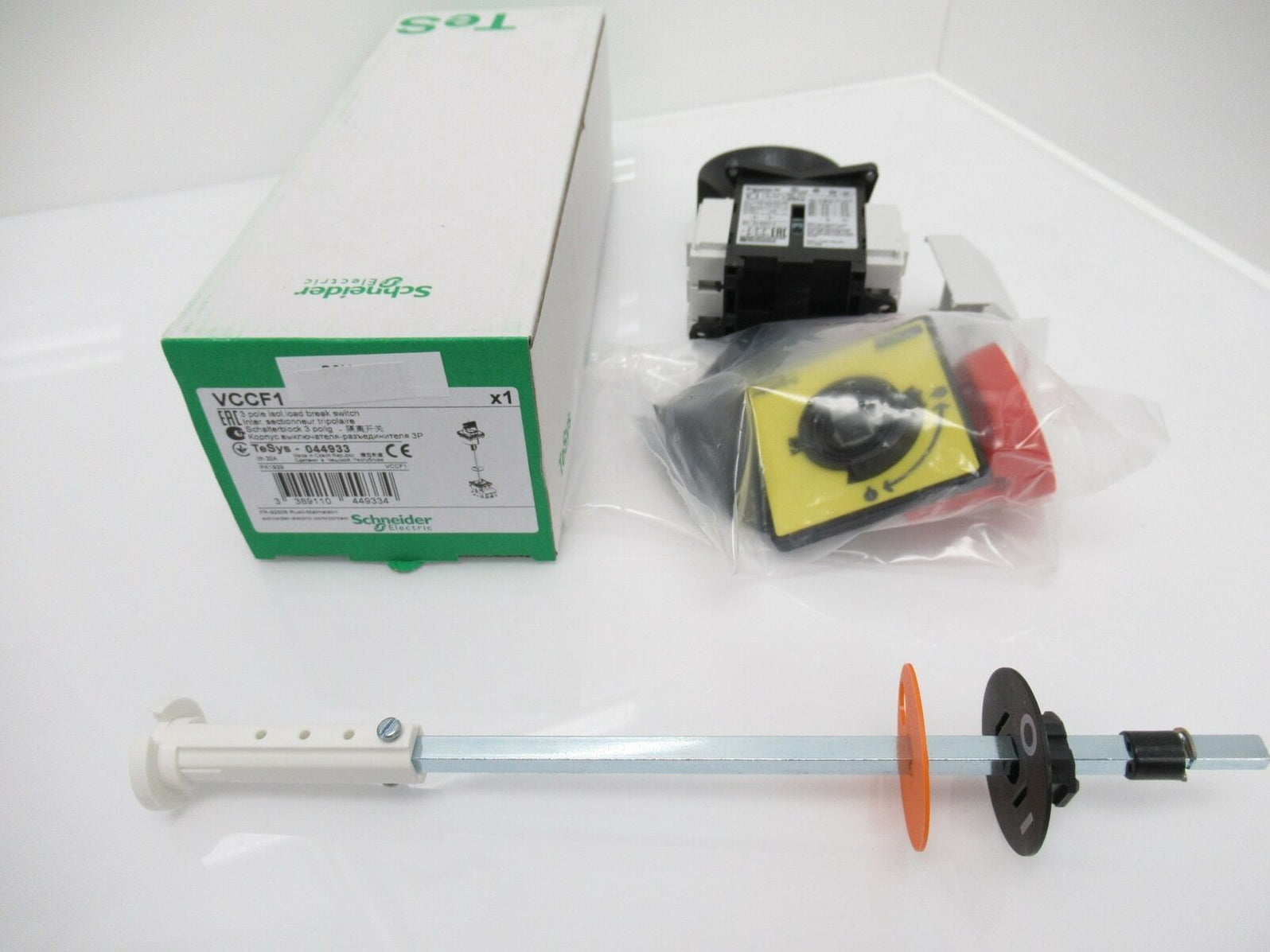 Schneider Electric VCCF1 Main Disconnect Switch, 32A ...