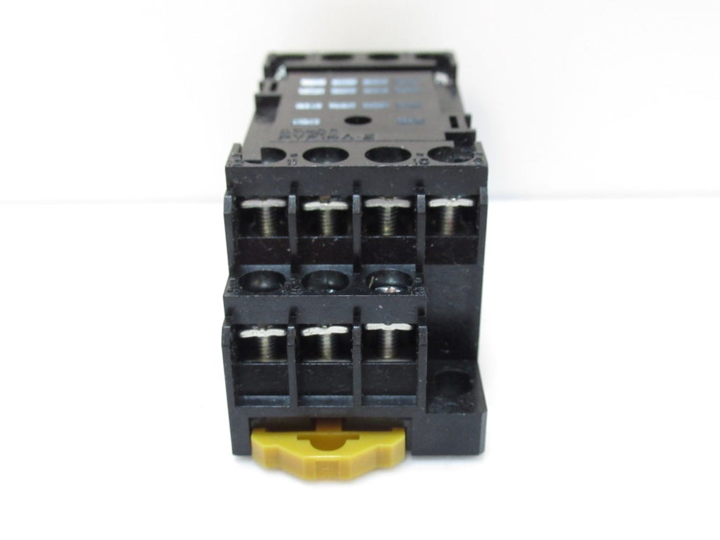 PYF14A-E Omron Relay Socket M4 Track Mount 5 Amp 250 V AC 14 Position ...